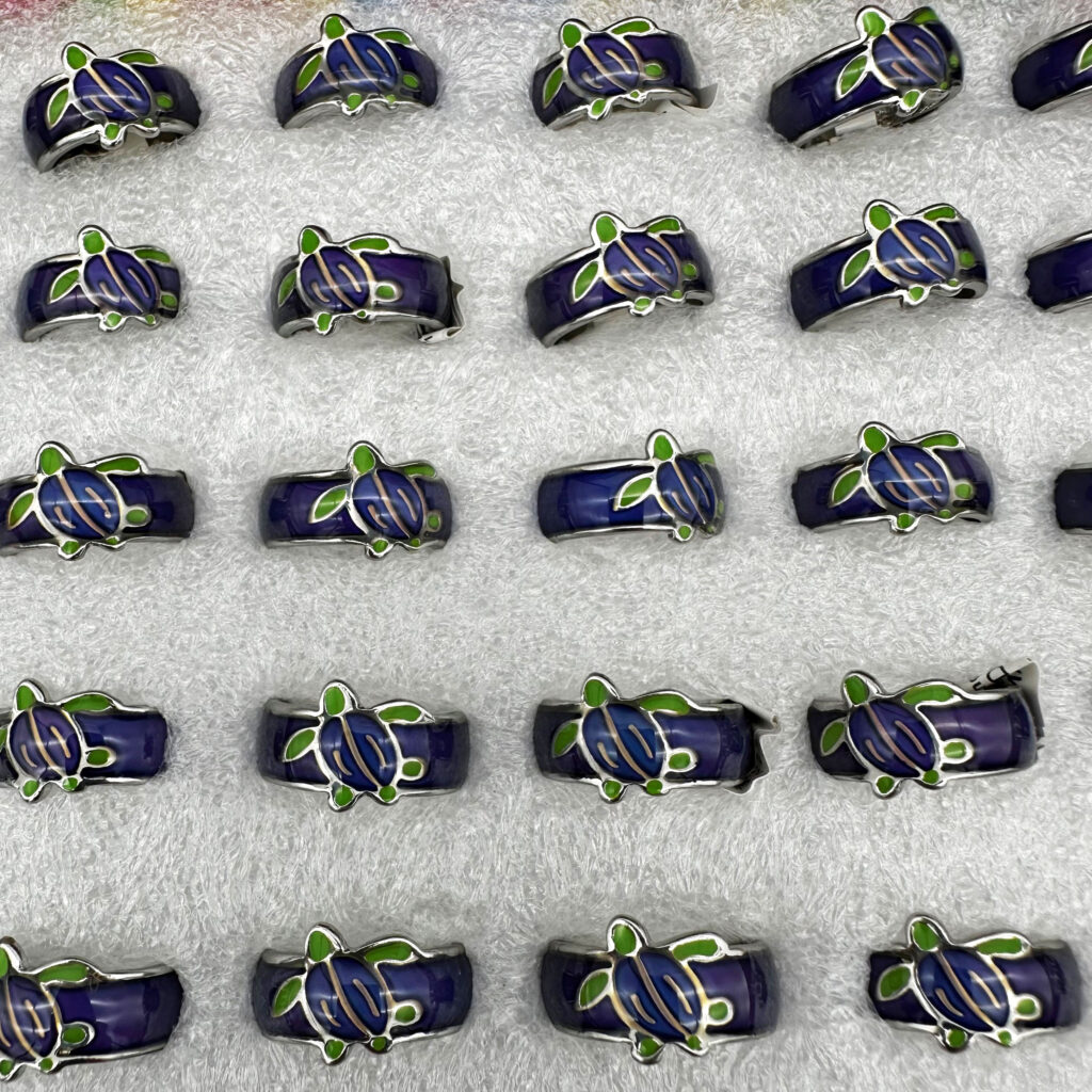 RI199 – Sea Turtle Mood Ring – Jack in the Box